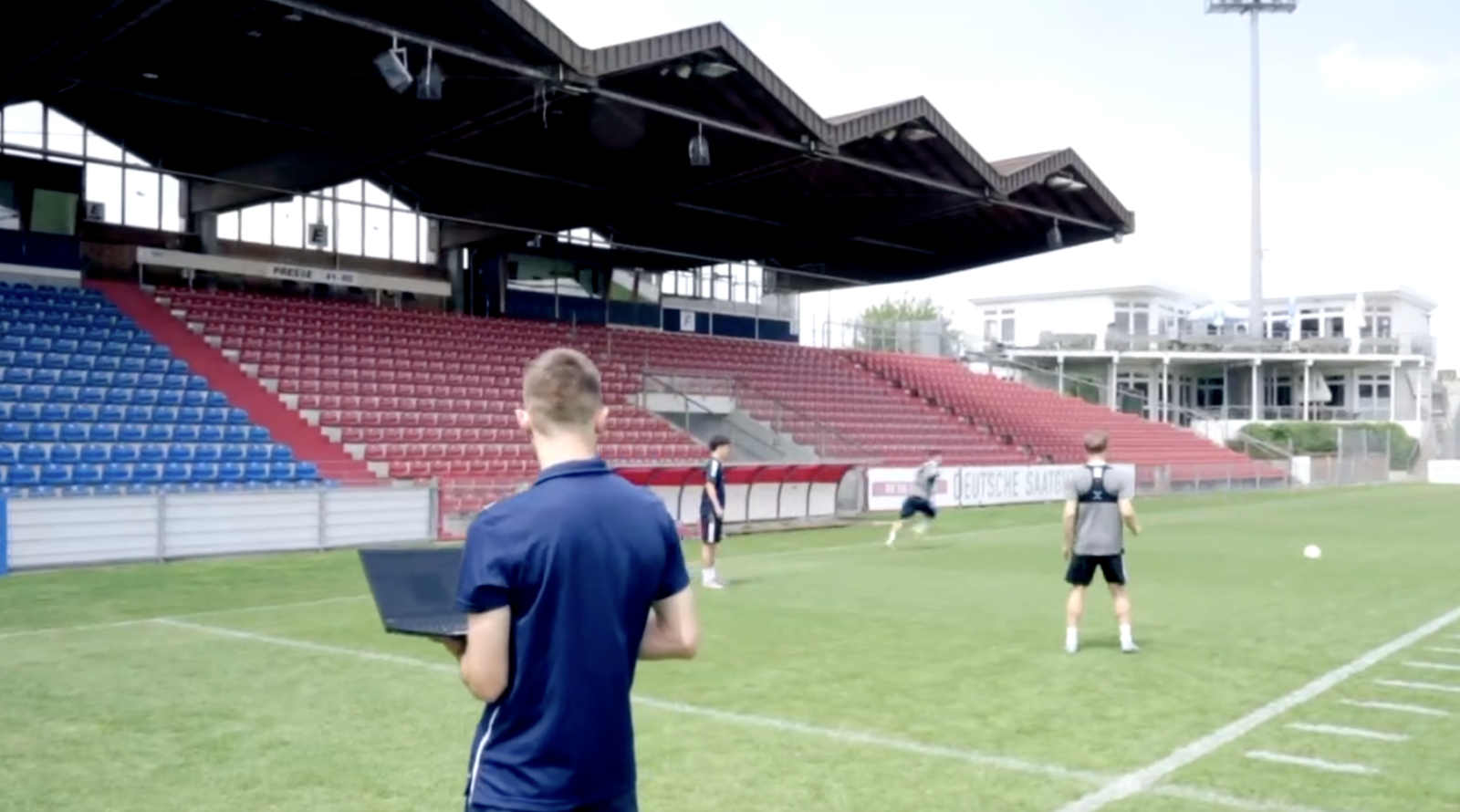 The Best Football Tracker For Coaches | Kinexon Sports The Best Football Tracker For Coaches | Kinexon Sports